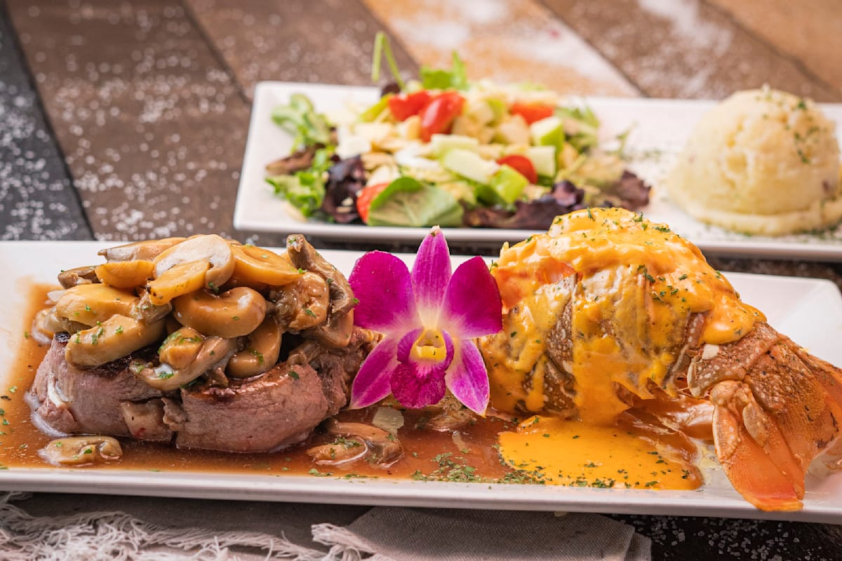 Mojitos Restaurant Bar - Queens, NY Restaurant | Menu + Delivery | Seamless