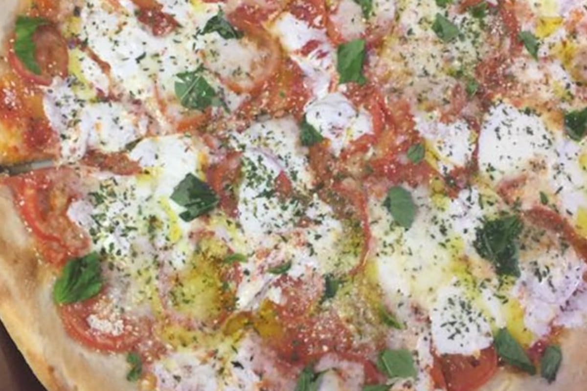 Moez Pizza Delivery Menu | Order Online | 4083 Londonderry Rd ...