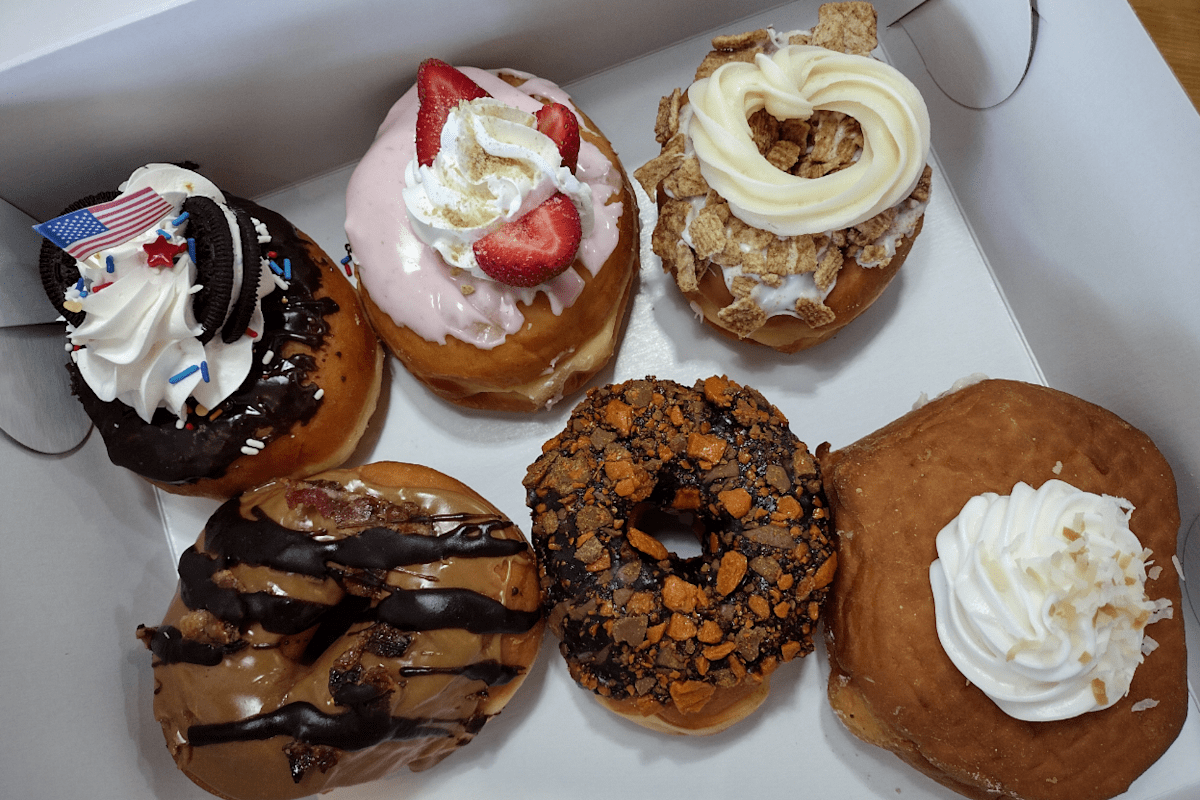 Five-O Donut Co. Delivery Menu | Order Online | 81 N Cattlemen Rd ...