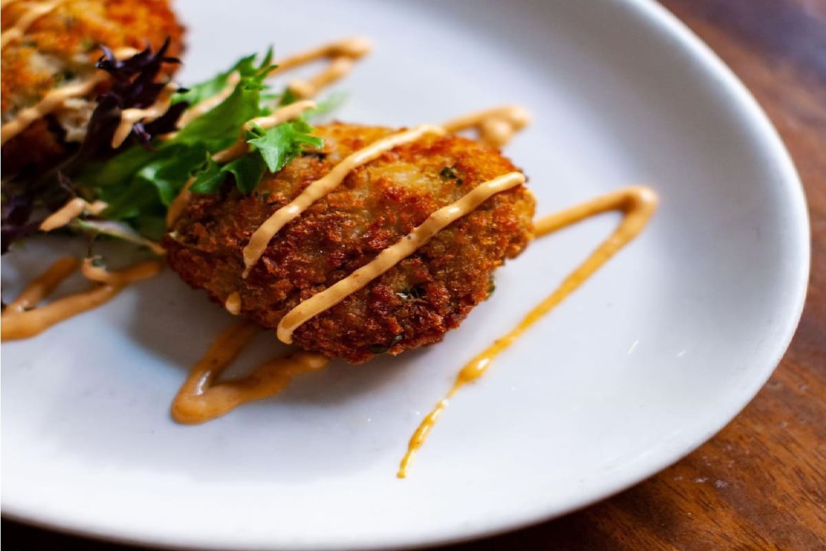 The Hamilton Inn Delivery Menu | Order Online | 708 Jersey Ave Jersey ...