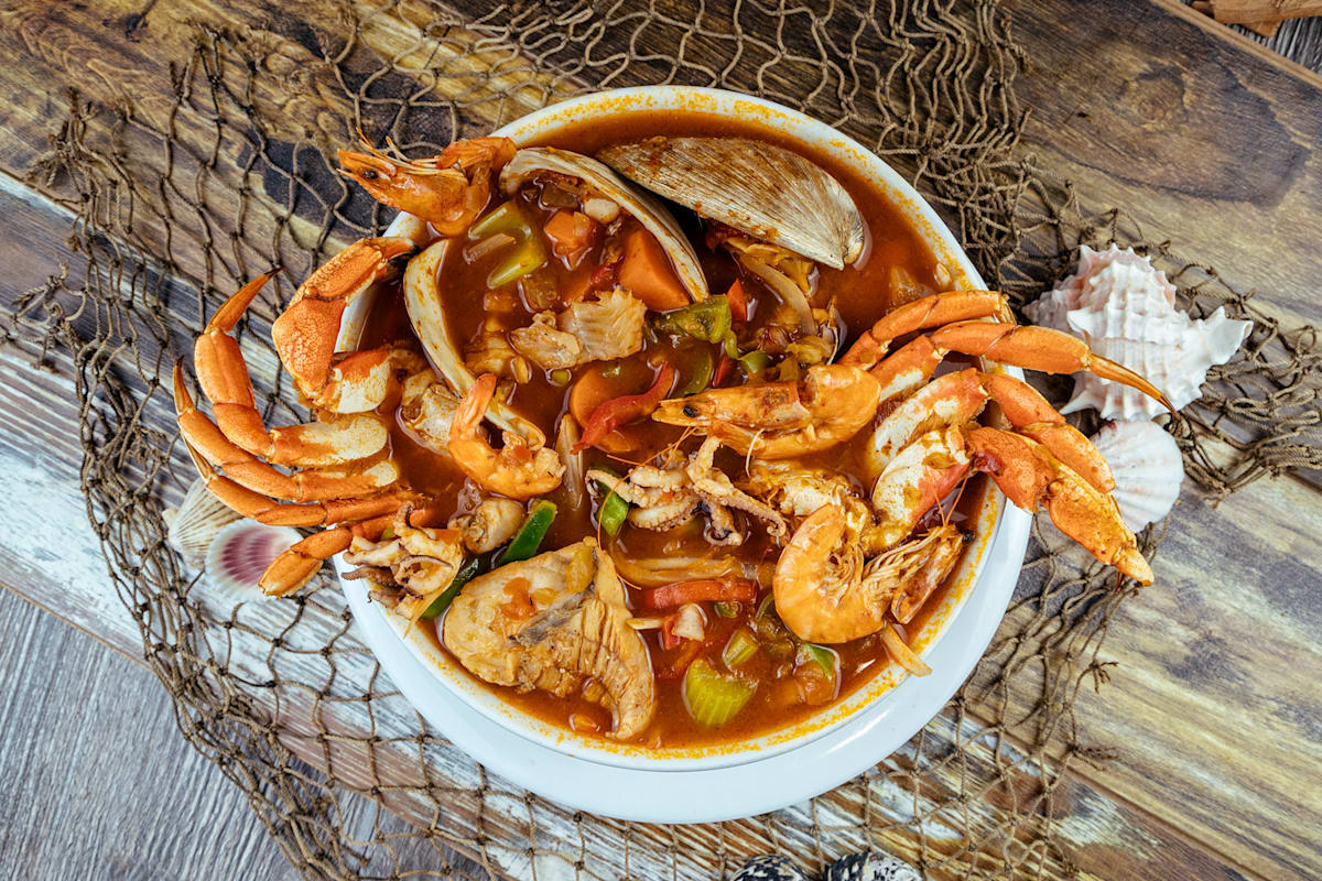 La Corona Bar & Grill - Los Angeles, CA Restaurant | Menu + Delivery ...