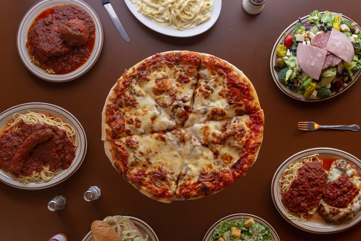 Filippi's Pizza Grotto Santee - Santee, CA Restaurant | Menu + Delivery ...