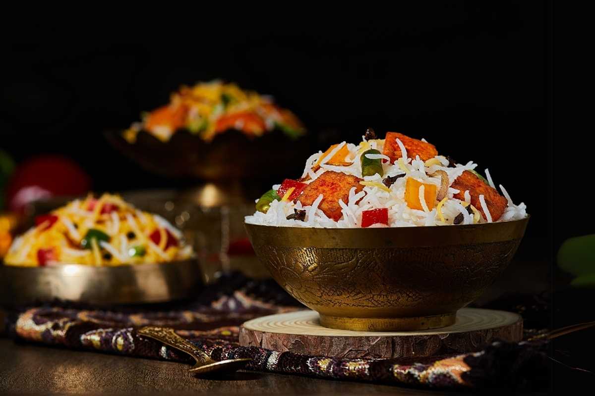 Kalamatas Rice Bowls Delivery Menu | Order Online | 6101 Delmar Blvd St ...