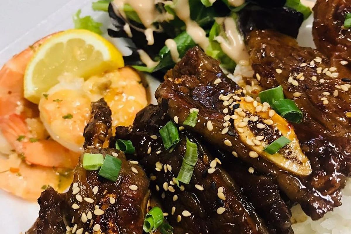 Da Ultimate Grindz Hawaii Delivery Menu | Order Online | 94-256 Waipahu ...