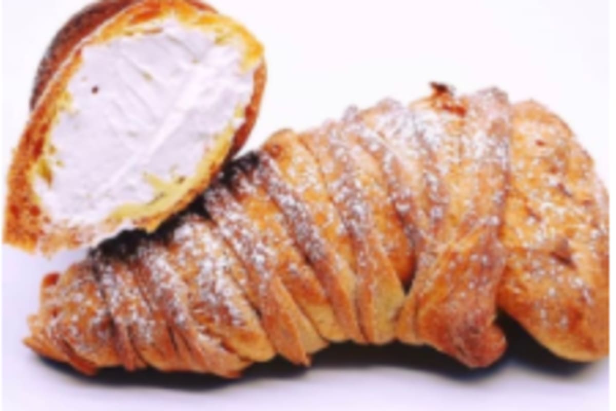 Mike's Pastry II Delivery Menu | Order Online | 445 Revolution Dr ...