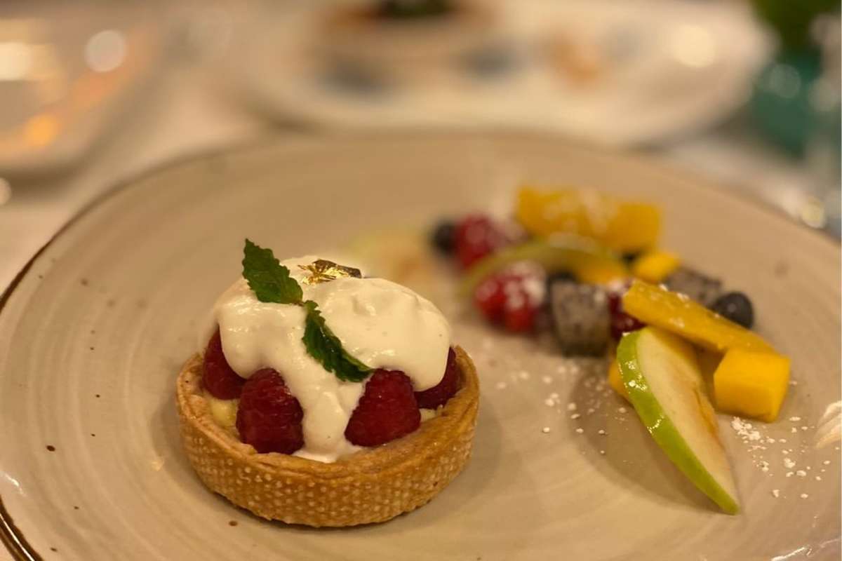 Le Colonial - Lake Forest, IL Restaurant | Menu + Delivery | Seamless