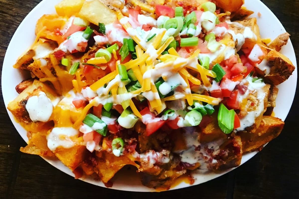 Sine Irish Pub and Restaurant Delivery Menu | Order Online | 1327 E ...