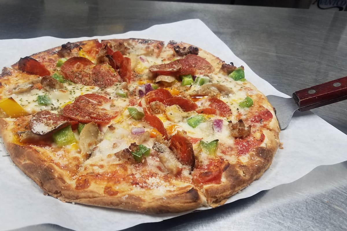 Locker Room Bar & Grill Delivery Menu | Order Online | 1003 W Royalton ...