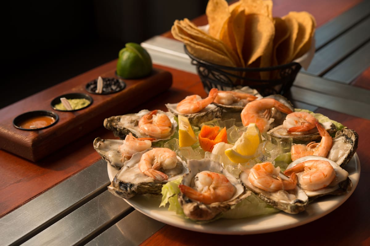 El Barco Mariscos Delivery Menu | Order Online | 1035 N Ashland Ave ...