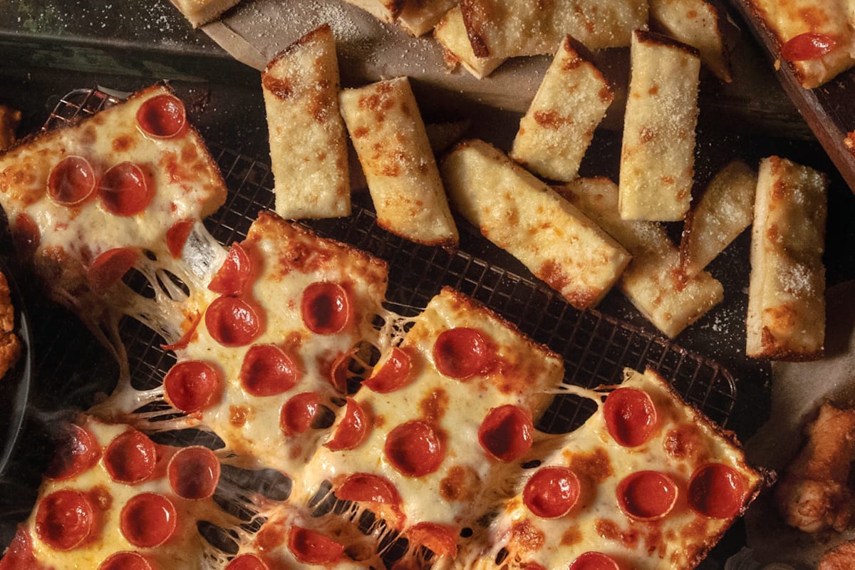 Jet s Pizza Delivery Menu Order Online 7356 Fodor Rd New Albany Grubhub