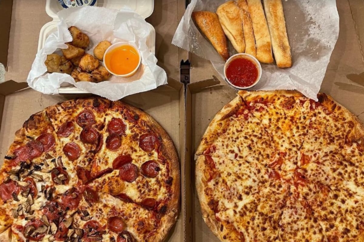 Pan Pizza Co Delivery Menu | Order Online | 2789 Union Road Cheektowaga ...