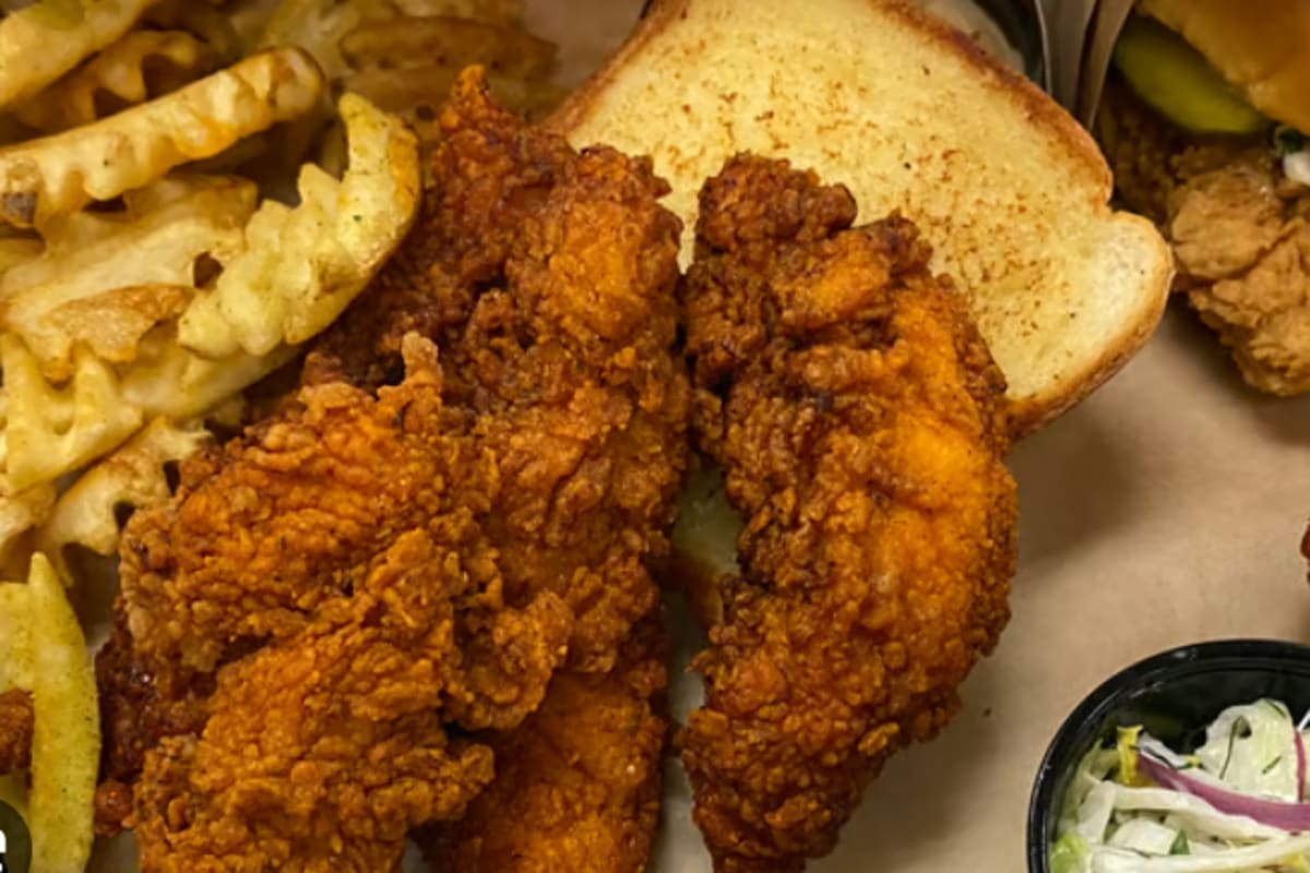 Big Dean's Hot Chicken (Walnut St) Delivery Menu | Order Online | 3401 ...