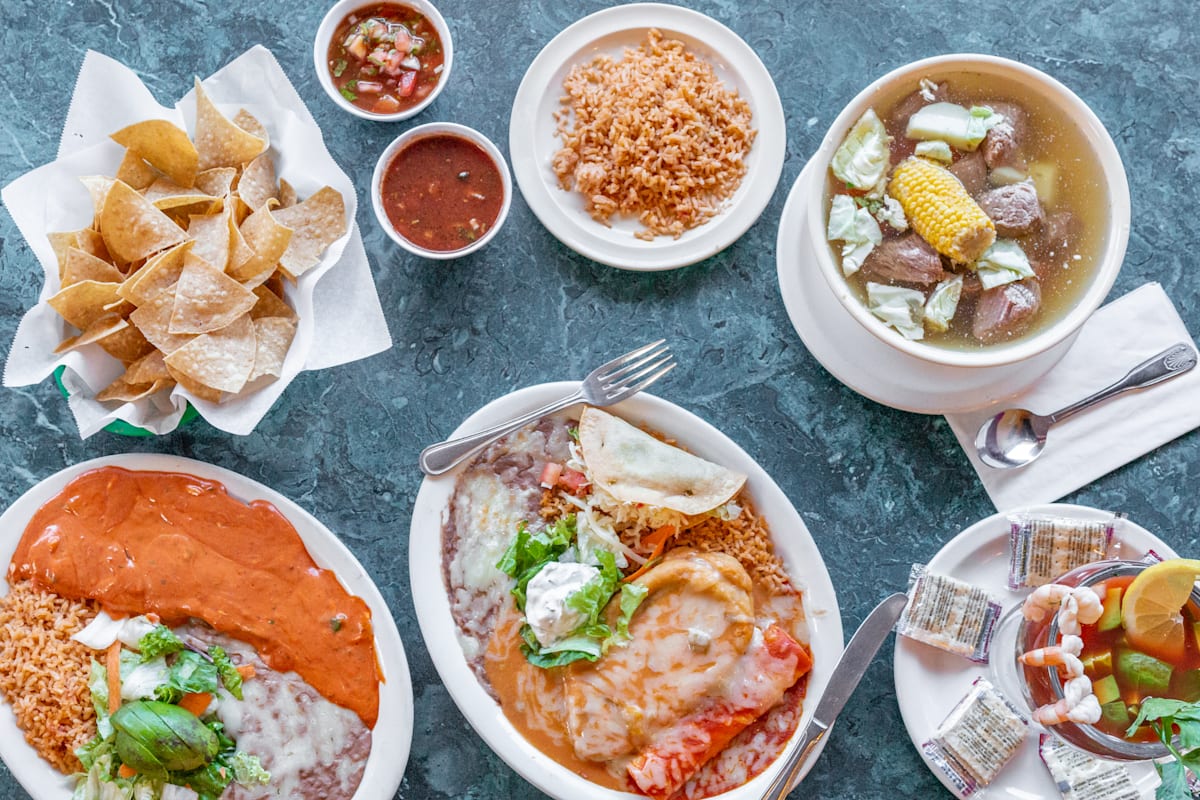Mauricio's Mexican Food & Pizza Delivery Menu | Order Online | 2256 E ...