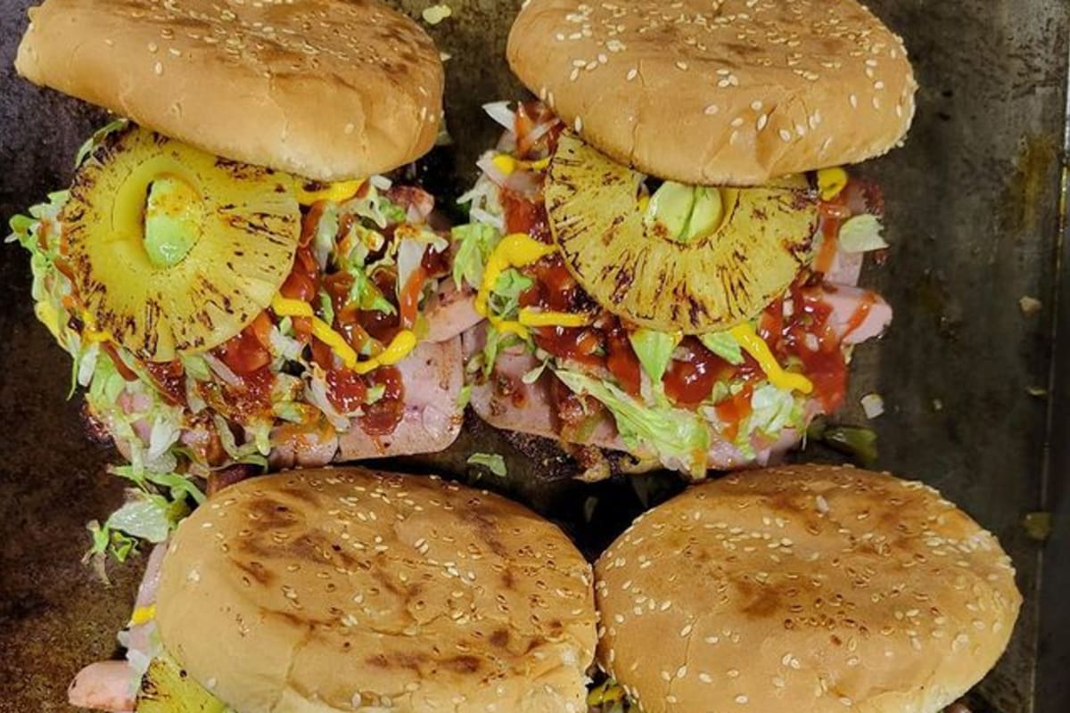 Hamburguesas Uruapan Delivery Menu | Order Online | 4625 Rosecrans Ave ...