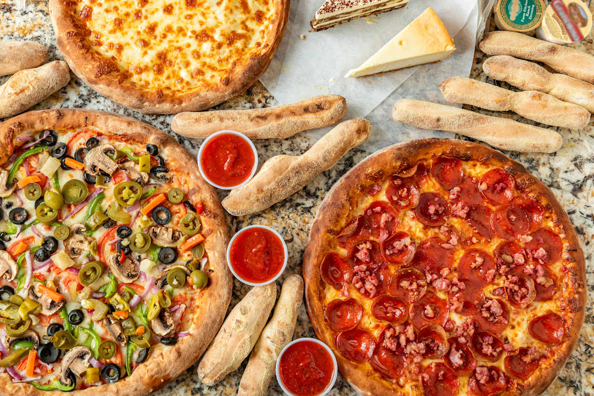 Papa Romeo's Pizza Delivery Menu | Order Online | 5126 Dempster St ...