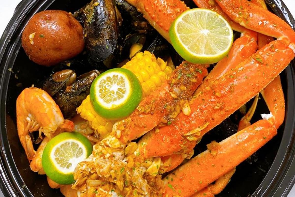 Flaming Crab Cajun Seafood Delivery Menu | Order Online | 3758 Easton ...
