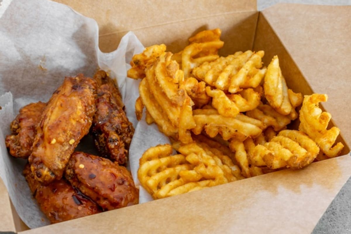 Uncle Willie’s Wings Delivery Menu | Order Online | 11-43 Raymond Plaza ...