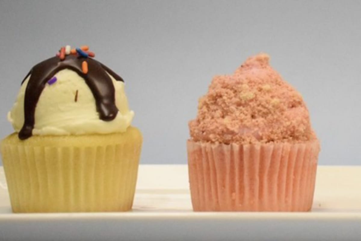 Nissi's Cake Room Delivery Menu | Order Online | 3214 Washington Ave ...