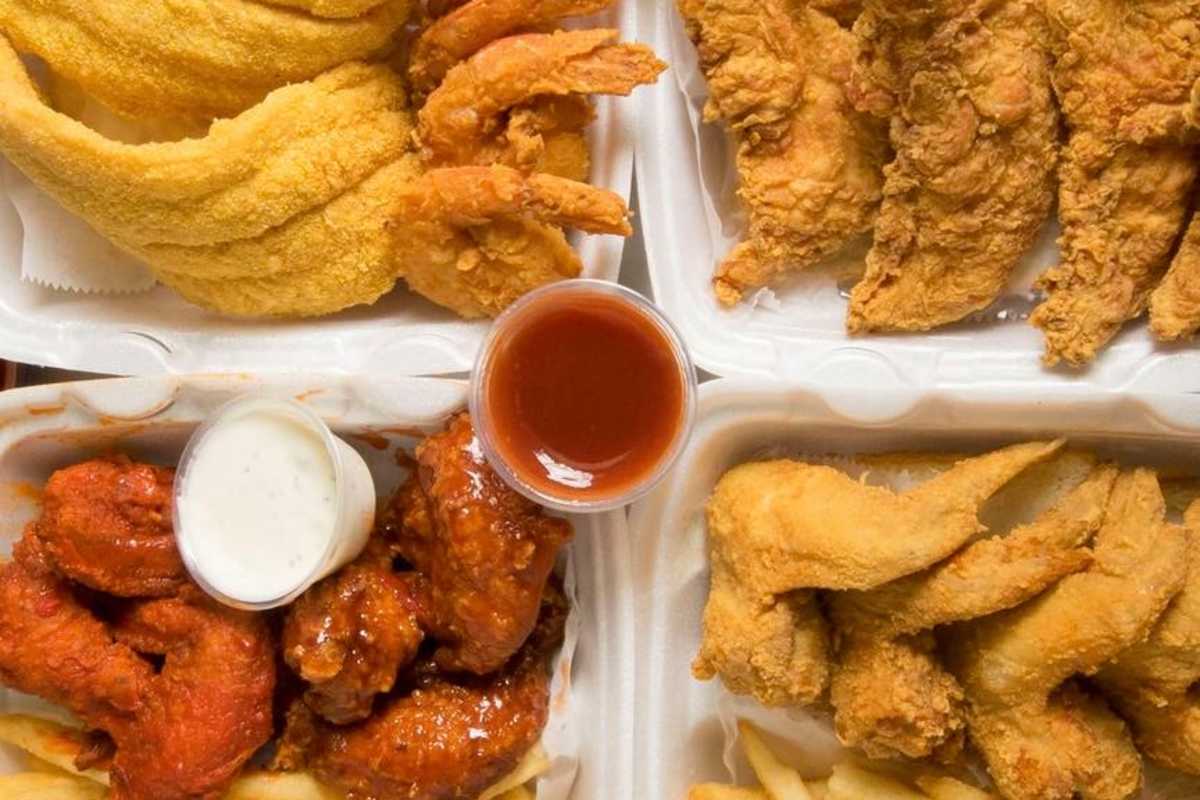 Hooks Fish and Chicken Delivery Menu | Order Online | 810 Watertower Ln ...