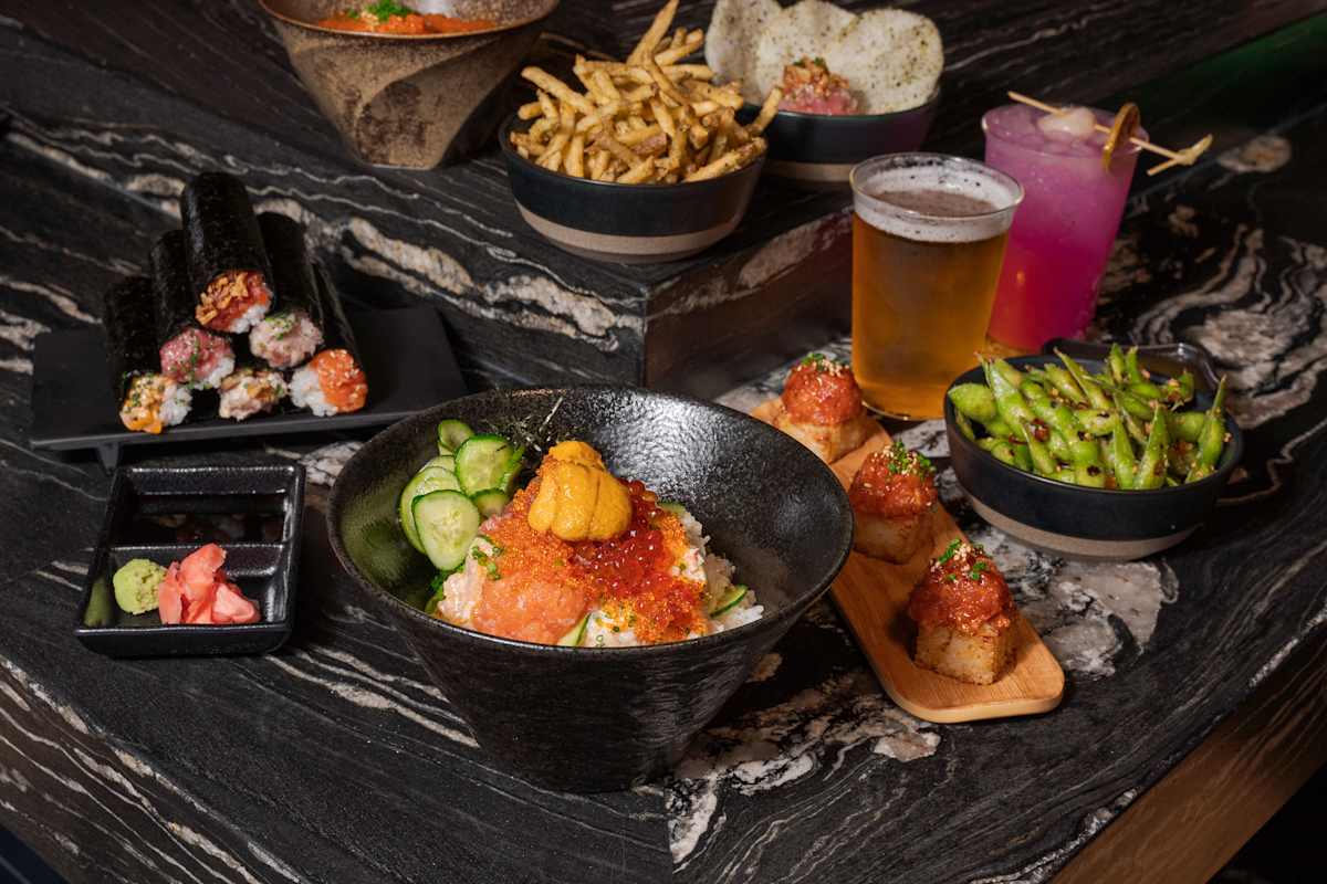 Rol Hand Roll Bar Irvine Delivery Menu | Order Online | 14370 Culver ...