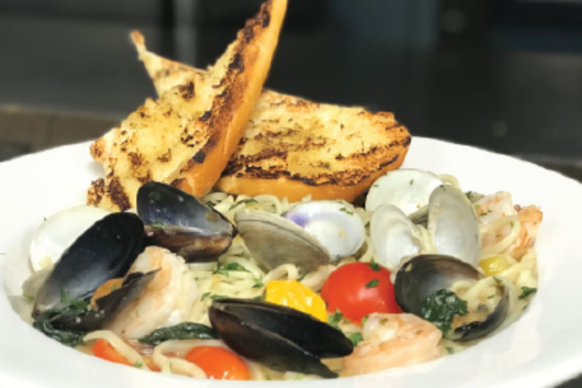 The Reef Seafood & Steak Restaurant - Wilmington, DE Restaurant | Menu ...