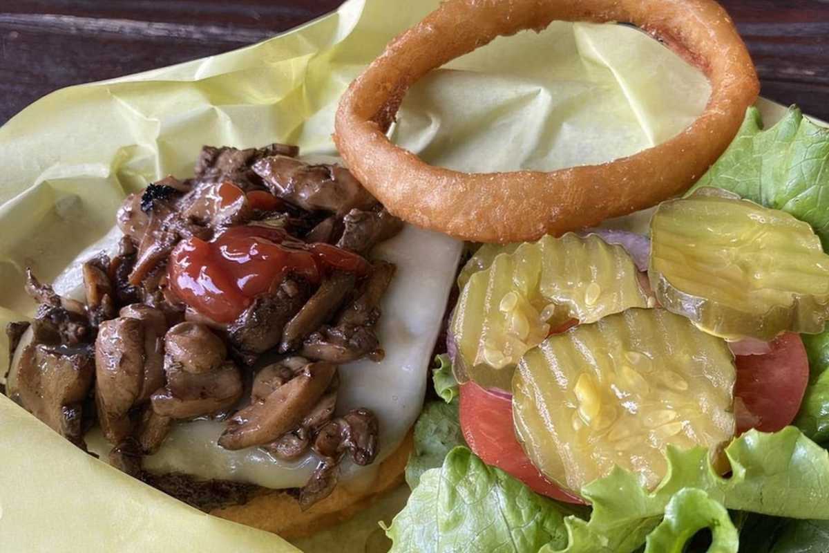 D's Diner - Sebastopol, CA Restaurant | Menu + Delivery | Seamless