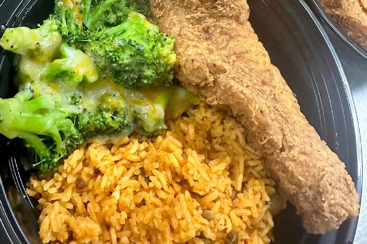 Anna's Cookin - Austintown, OH Restaurant | Menu + Delivery | Seamless