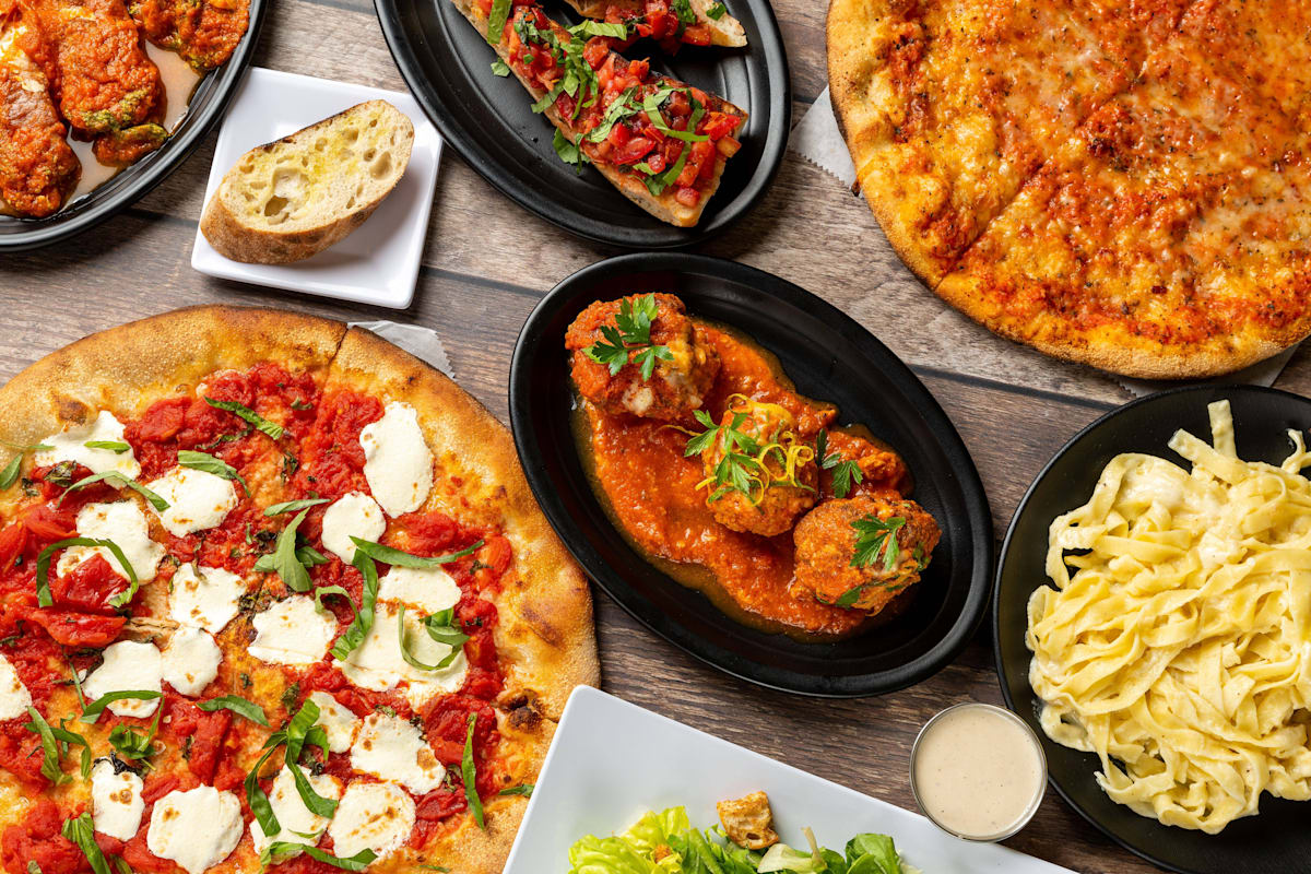 Sette Luna - Easton, PA Restaurant | Menu + Delivery | Seamless