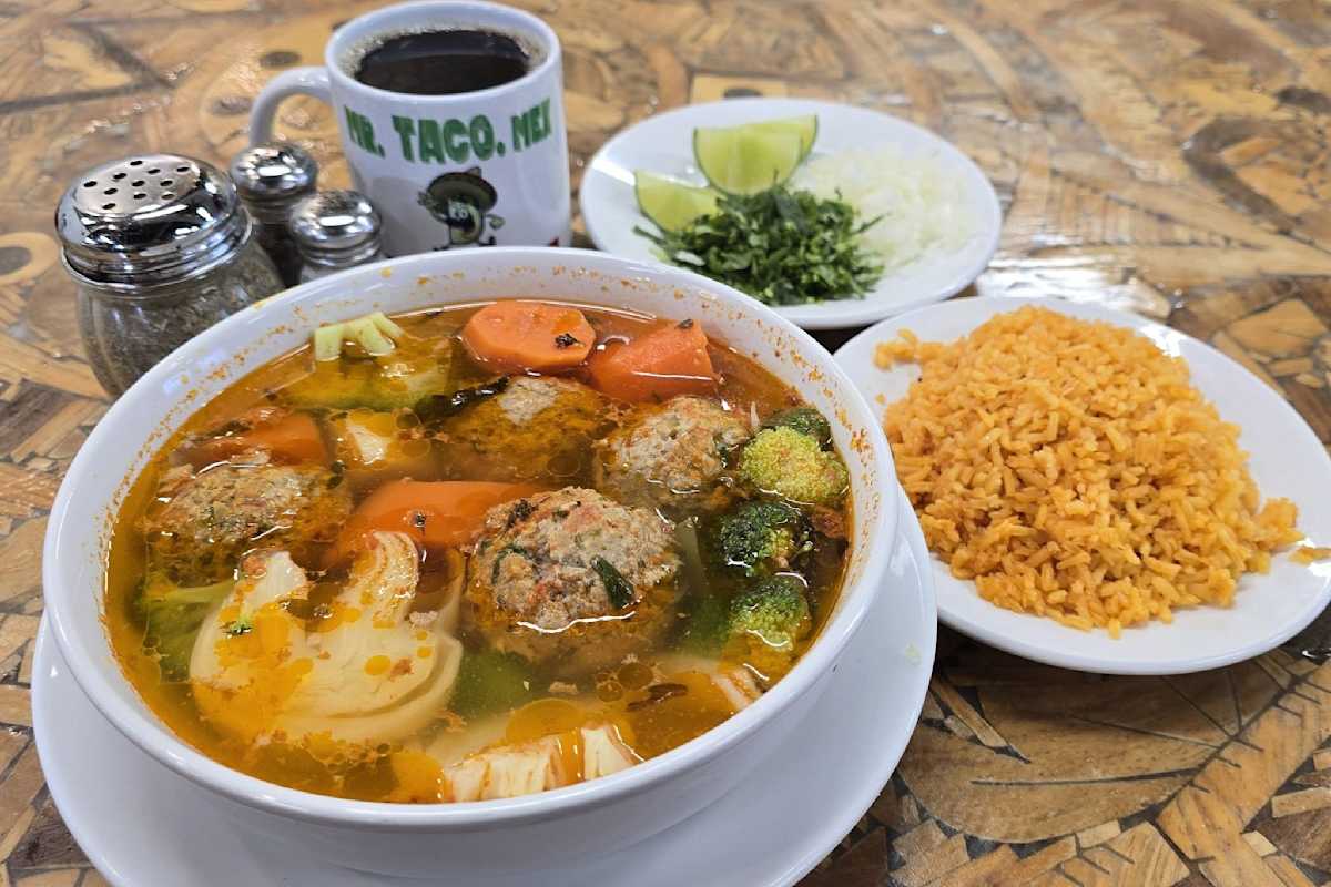 Mr. Taco Mex Delivery Menu | Order Online | 10658 S Torrence Ave ...