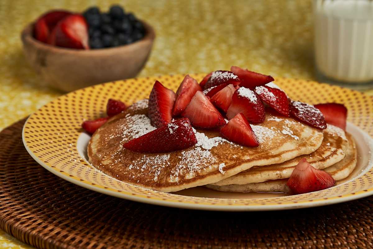 Golden Griddle Pancakes Delivery Menu | Order Online | 128 E 4th St New ...