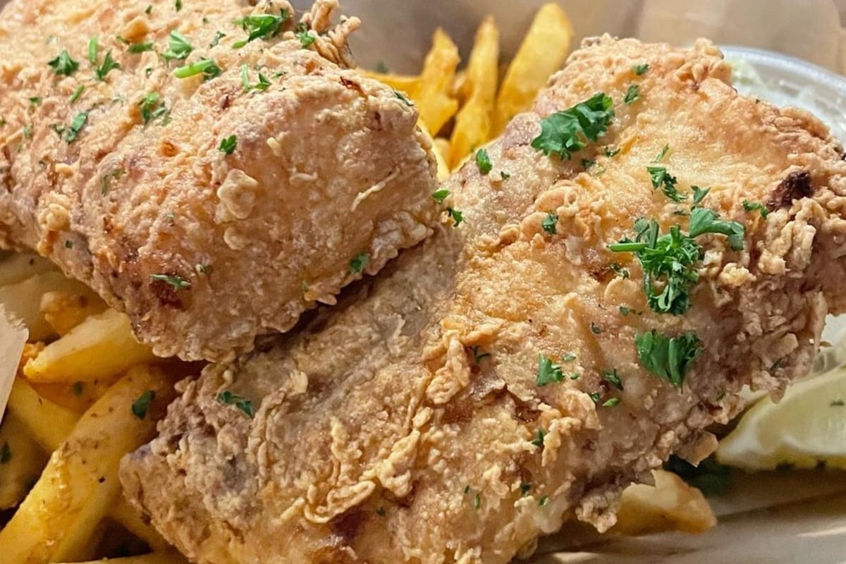 The Pat Connolly Tavern Delivery Menu | Order Online | 6400 Oakland Ave ...