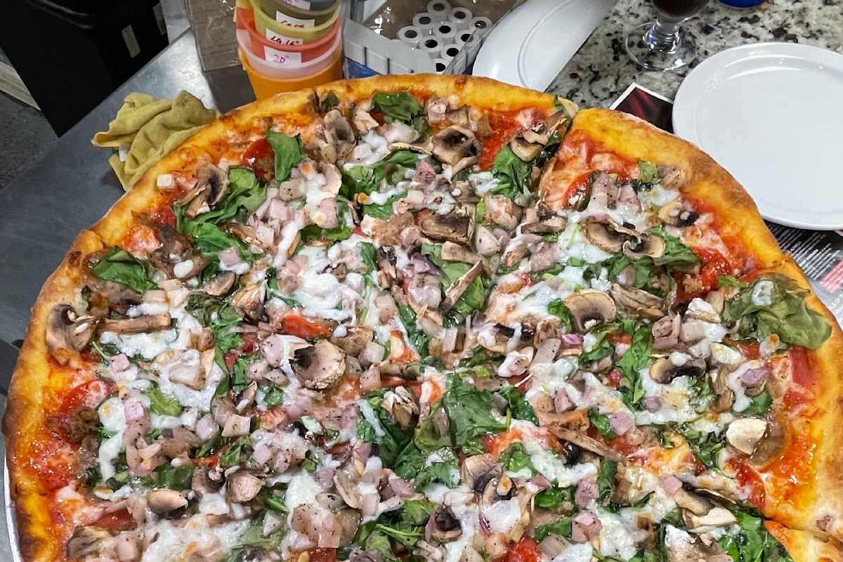 Viva Italian Pizza Delivery Menu | Order Online | 815 US-1 Lake Park ...