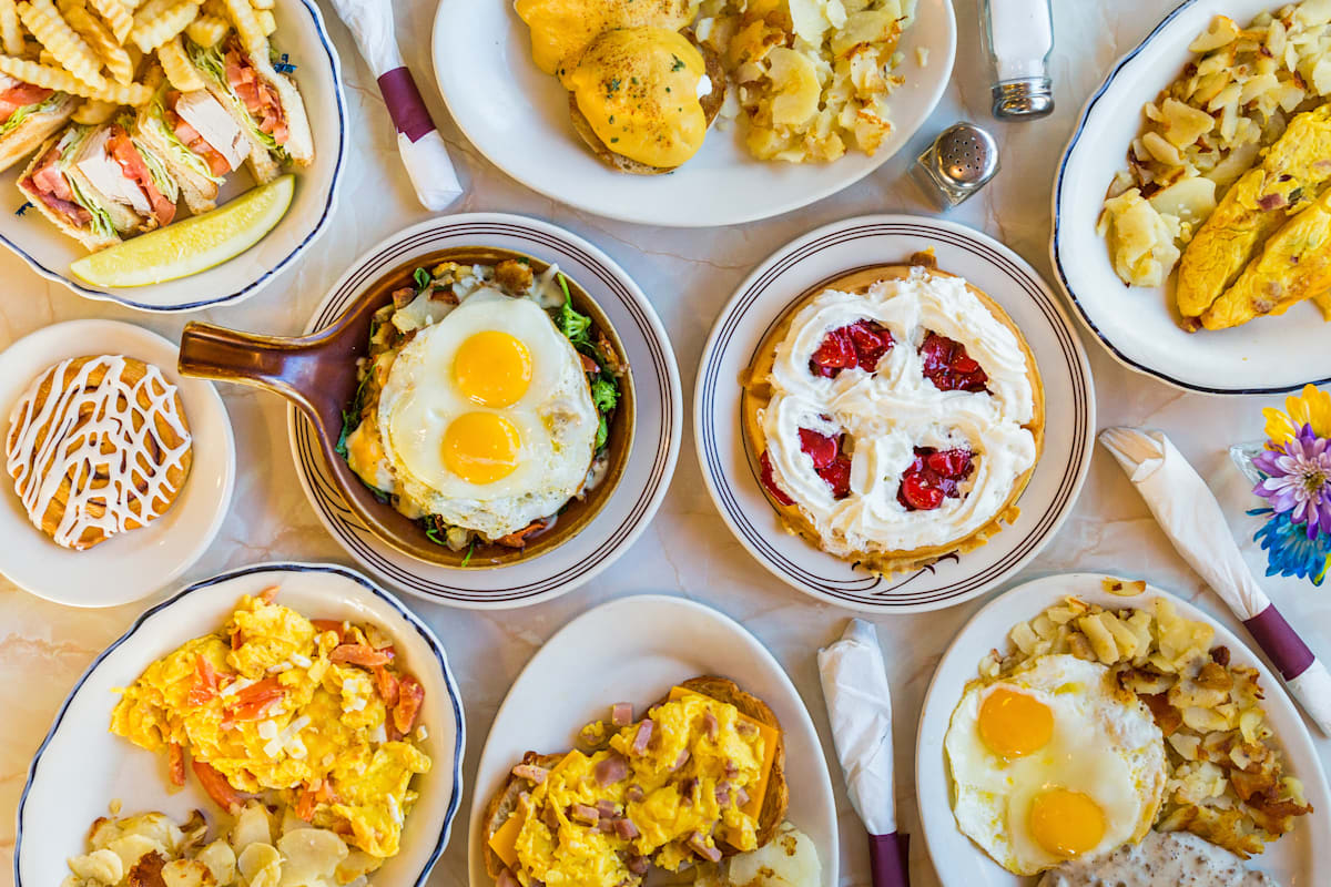 Alexander's Restaurant Delivery Menu | Order Online | 6158 N Clark St ...