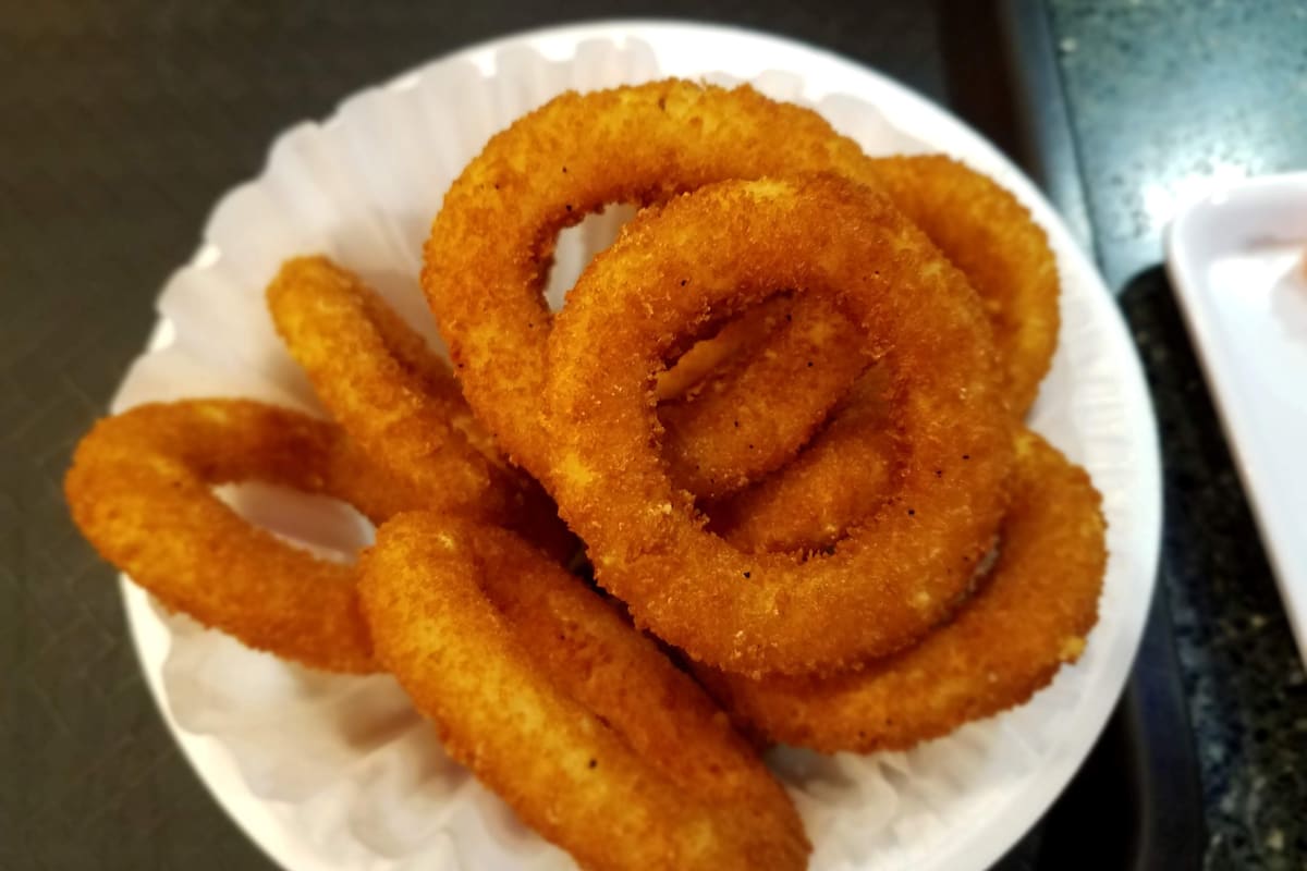 Sheli's Pizza and Cafe - Spring Valley, NY Restaurant | Menu + Delivery ...
