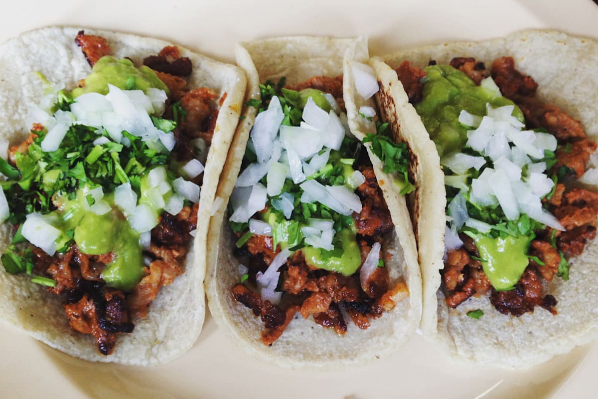 Taqueria Hidalgo Restaurant Delivery Menu | Order Online | 7104 N Clark ...