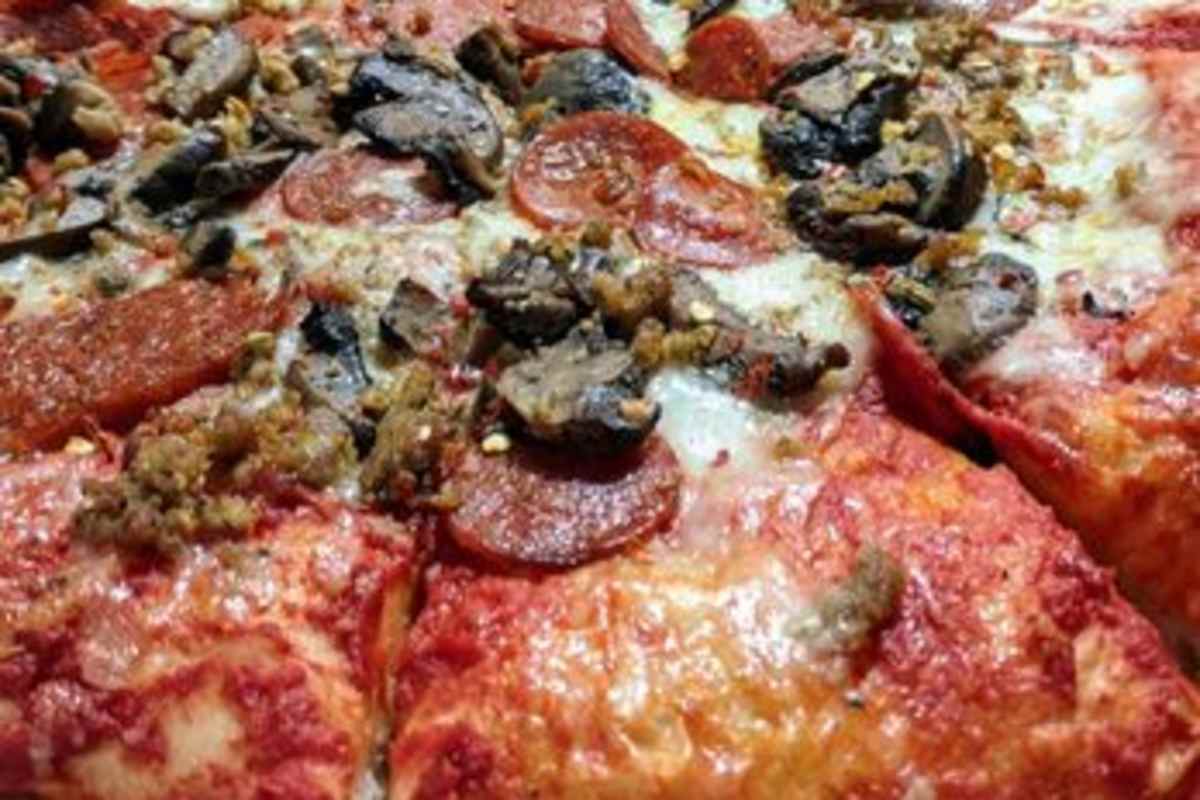 Bocce Club Pizza - Amherst, NY Restaurant | Menu + Delivery | Seamless