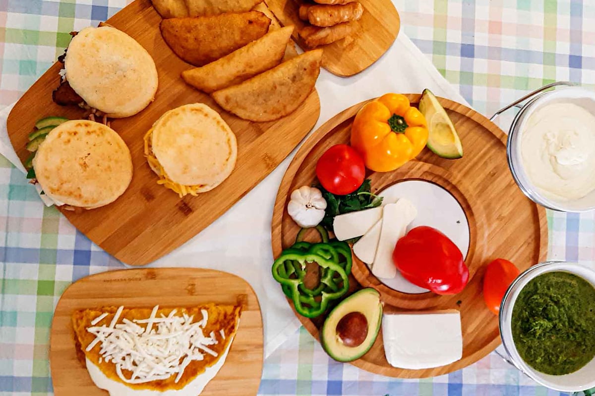 Arepa's Place Delivery Menu | Order Online | 95 N Moorland Rd ...