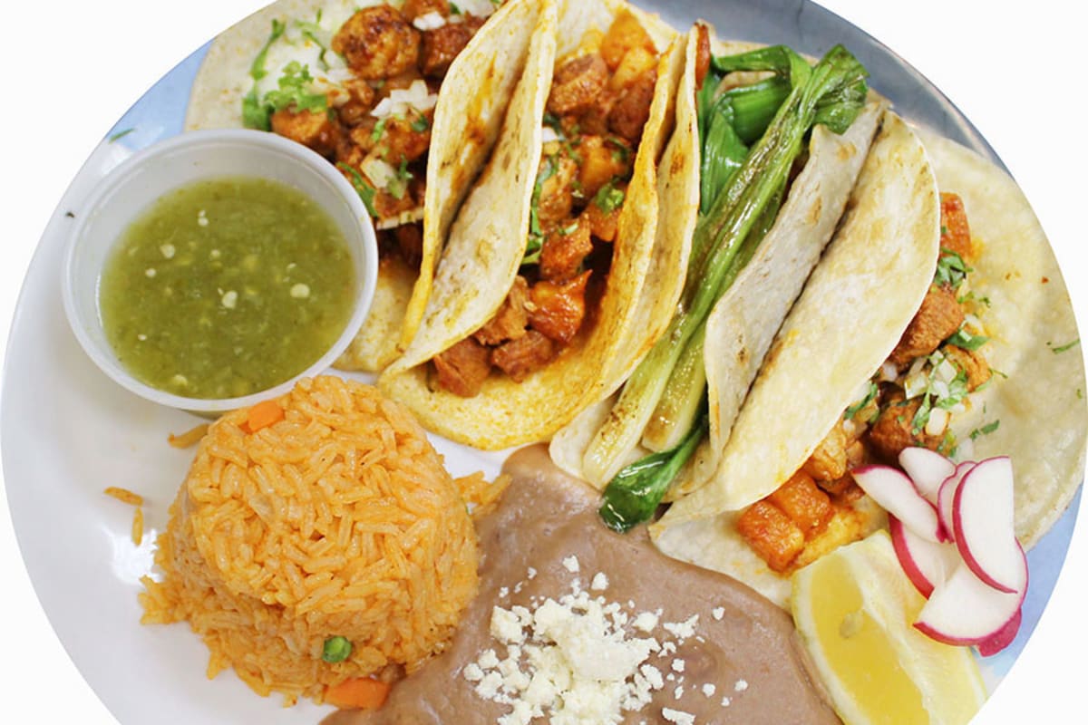 Lyons Pizza Fried Chicken Delivery Menu | Order Online | 348 Bloomfield ...