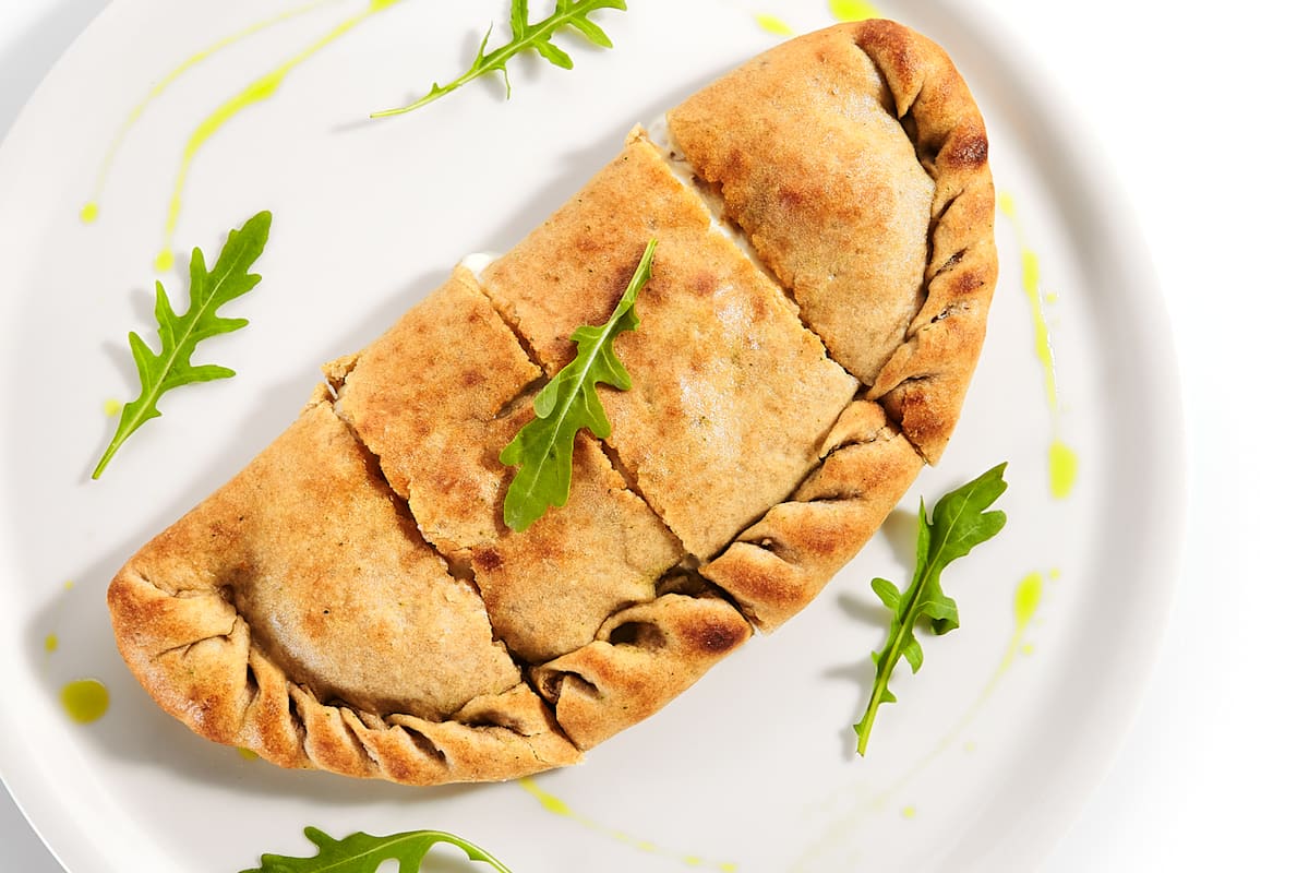 Charlie's Calzone Co (Bergen Turnpike) - North Bergen, NJ Restaurant ...