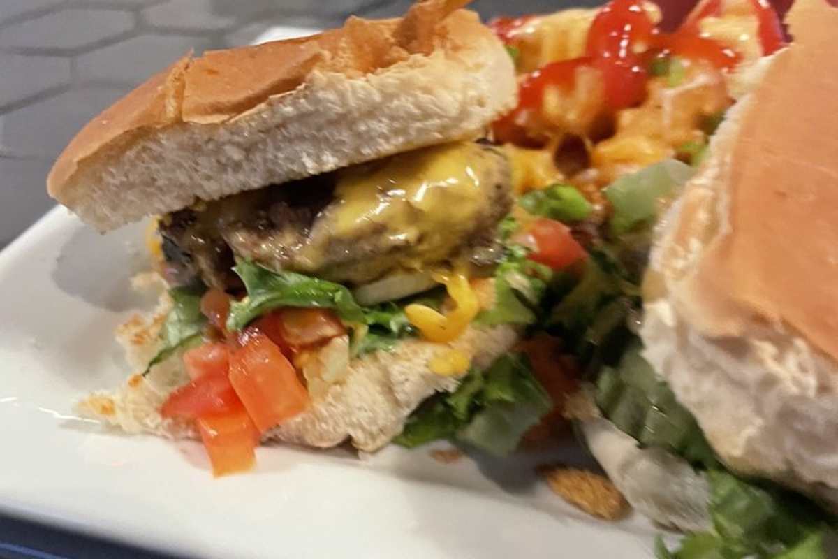 Gilly's The Spot Delivery Menu | Order Online | 4343 Dunwoody Park ...