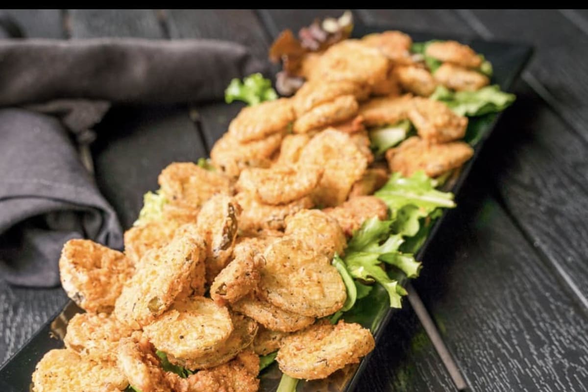 Fin & Feathers - Valdosta, GA Restaurant | Menu + Delivery | Seamless