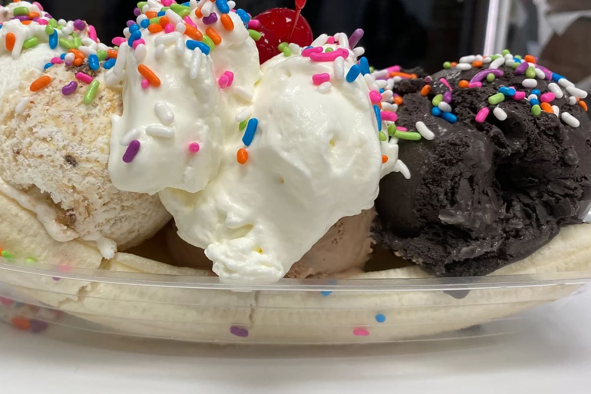 Strong Island Ice Cream - Nesconset, NY Restaurant | Menu + Delivery ...
