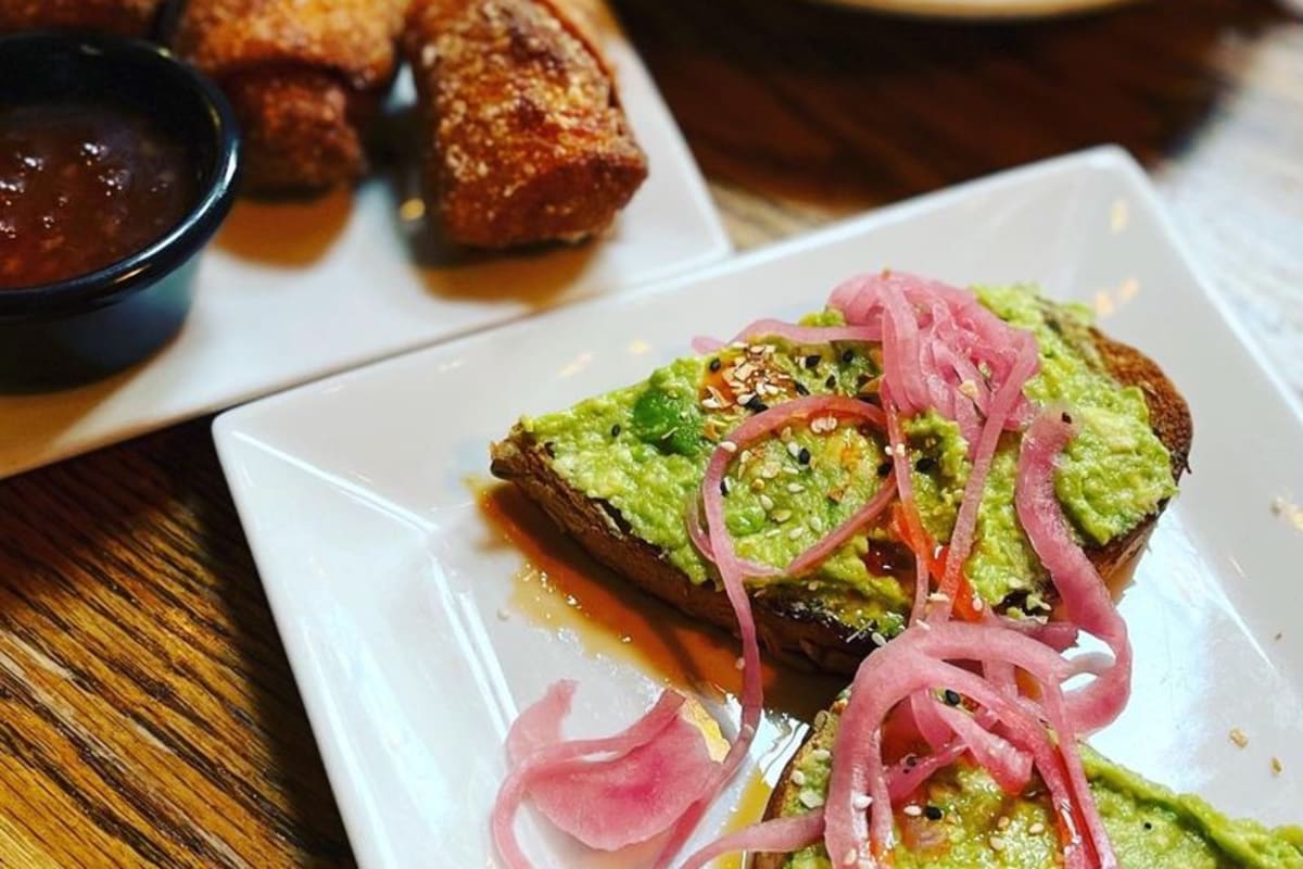 Chadwicks - Alexandria, VA Restaurant | Menu + Delivery | Seamless