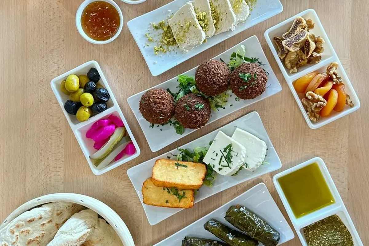 Ayat NYC - New York, NY Restaurant | Menu + Delivery | Seamless