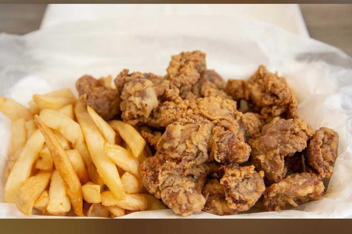 Chillin Fish n Chicken Delivery Menu | Order Online | 1609 W North Ave ...