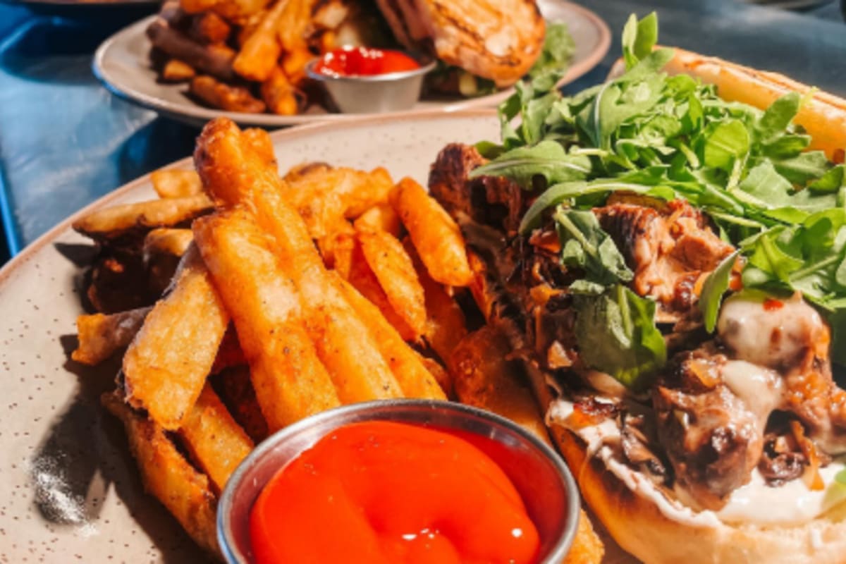 Charred Hanover - Mechanicsville, VA Restaurant | Menu + Delivery ...