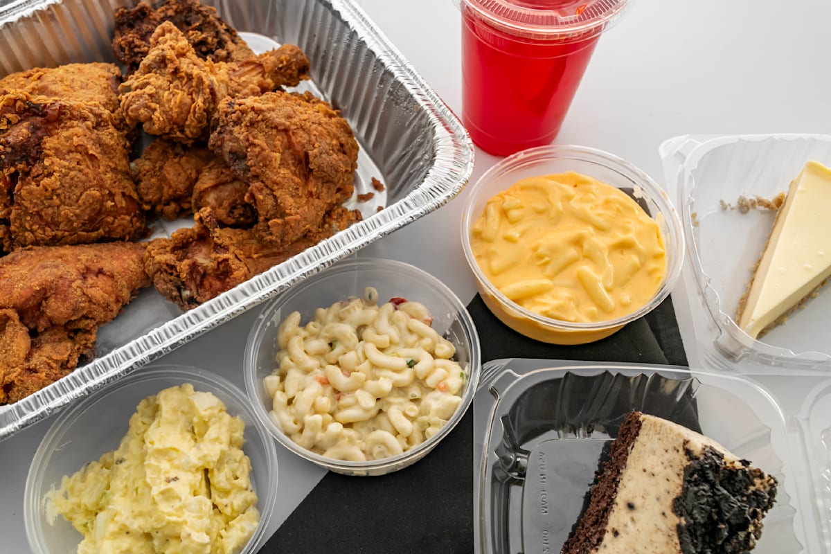 Crown Chicken & Fish - Grand Rapids, MI Restaurant | Menu + Delivery ...