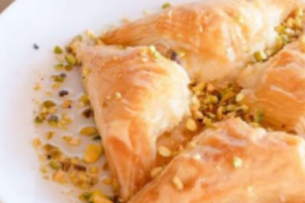Knafeh House Delivery Menu | Order Online | 16201 94th Ave Orland Hills ...