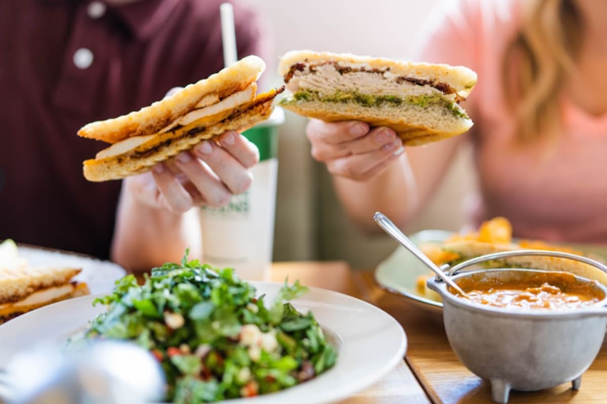 Choice Greens - Tucson, AZ Restaurant | Menu + Delivery | Seamless