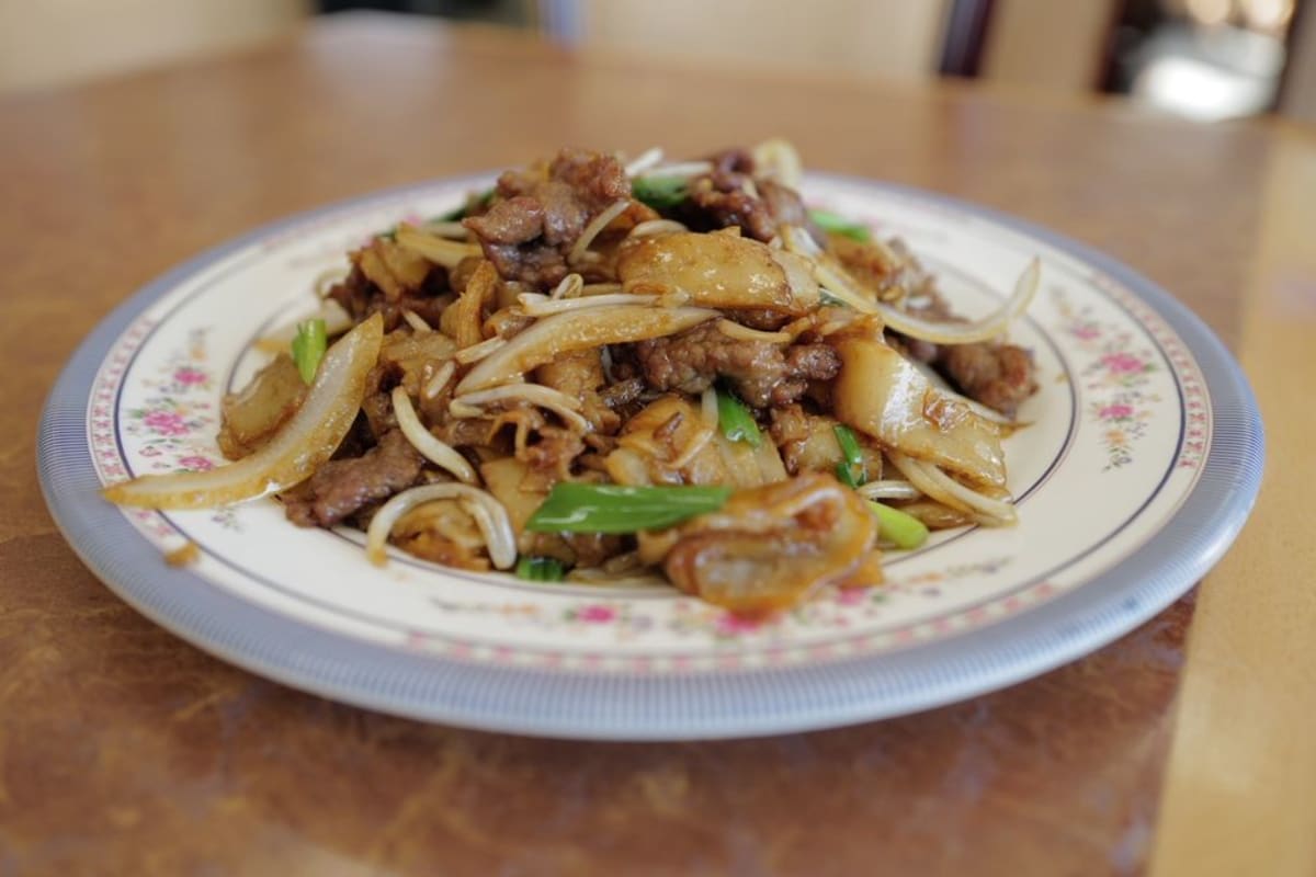 Yee Kee Chinese Restaurant Delivery Menu | Order Online | 3984 25th St ...